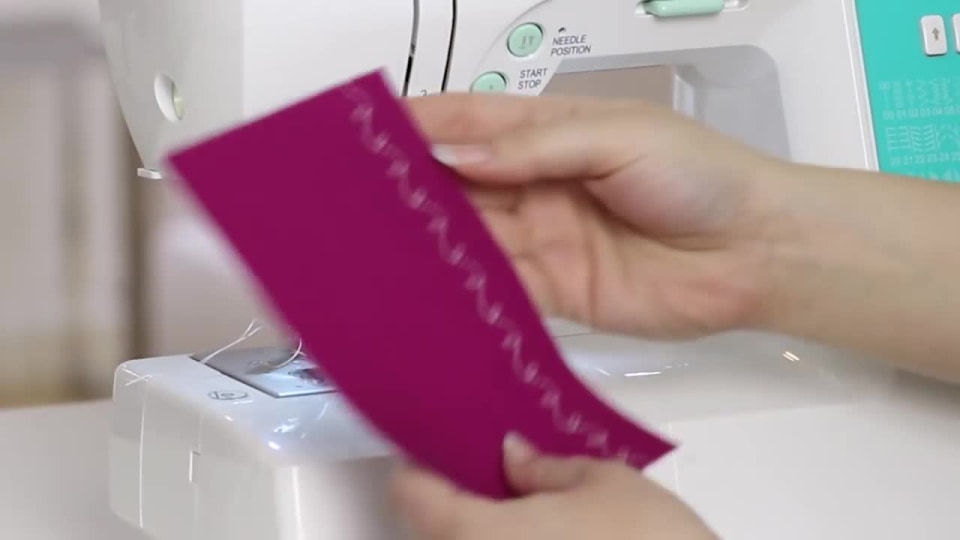 Singer® Stylist™ 7258 Computerized Sewing Machine With 203 Stitch ...