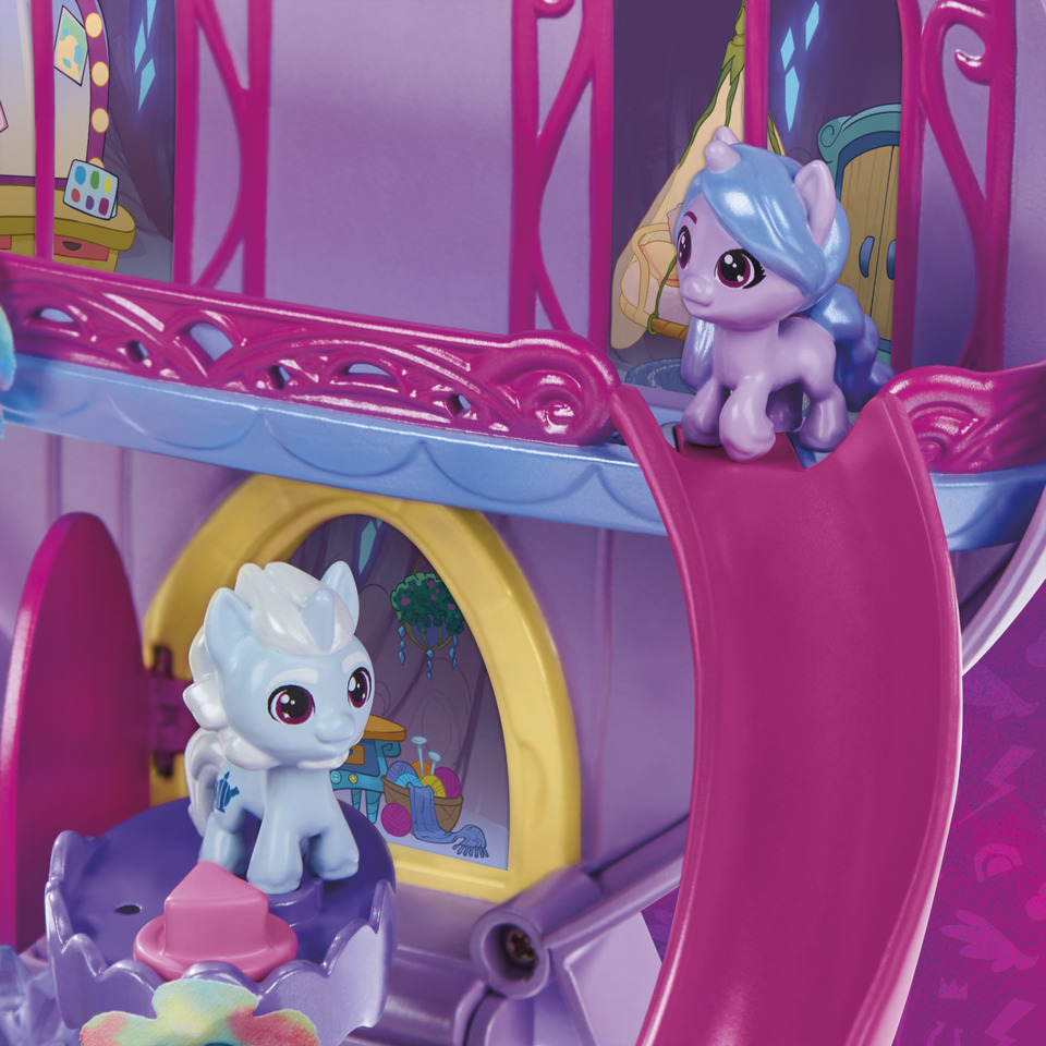 My Little Pony Mini World Magic Compact Creation Bridlewood Forest Playset, Izzy Moonbow ...