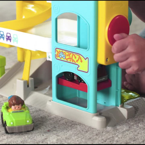 Fisher-Price Little People Helpful Neighbor’s Garage Toddler Playset with 2 Wheelies Cars ...