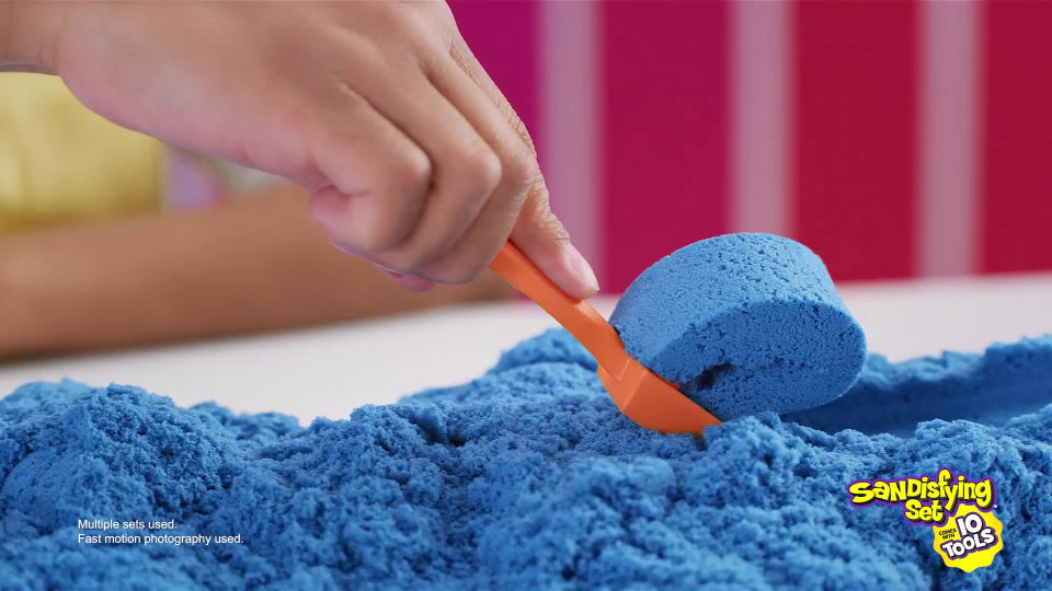 Free Shipping! Kinetic Sand Sandisfying Set with 2lbs of Play Sand and ...