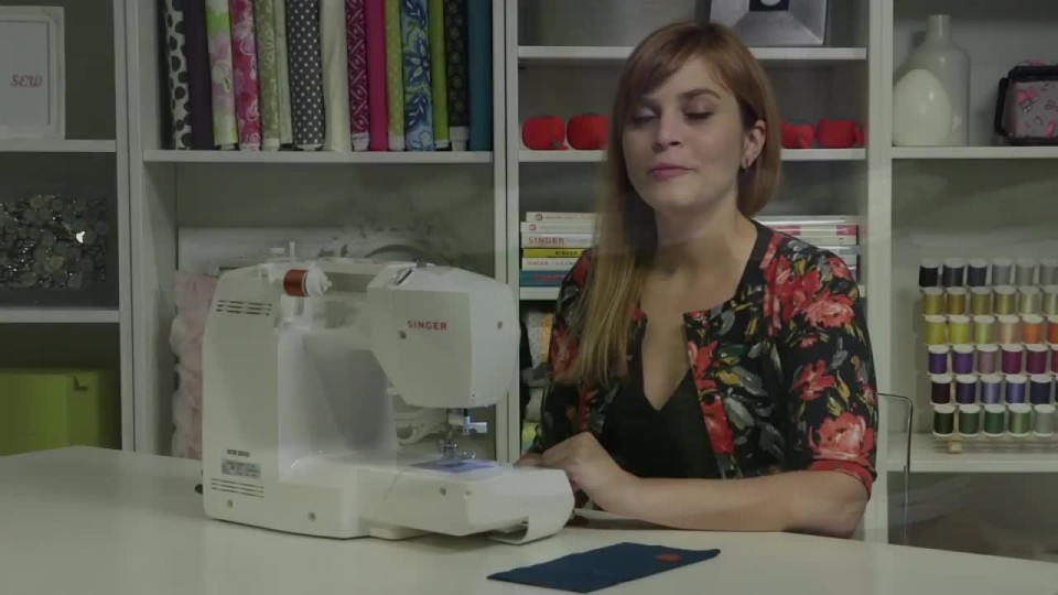 SINGER® 5400 Sew Mate Computerized Sewing Machine with 154 Stitch ...