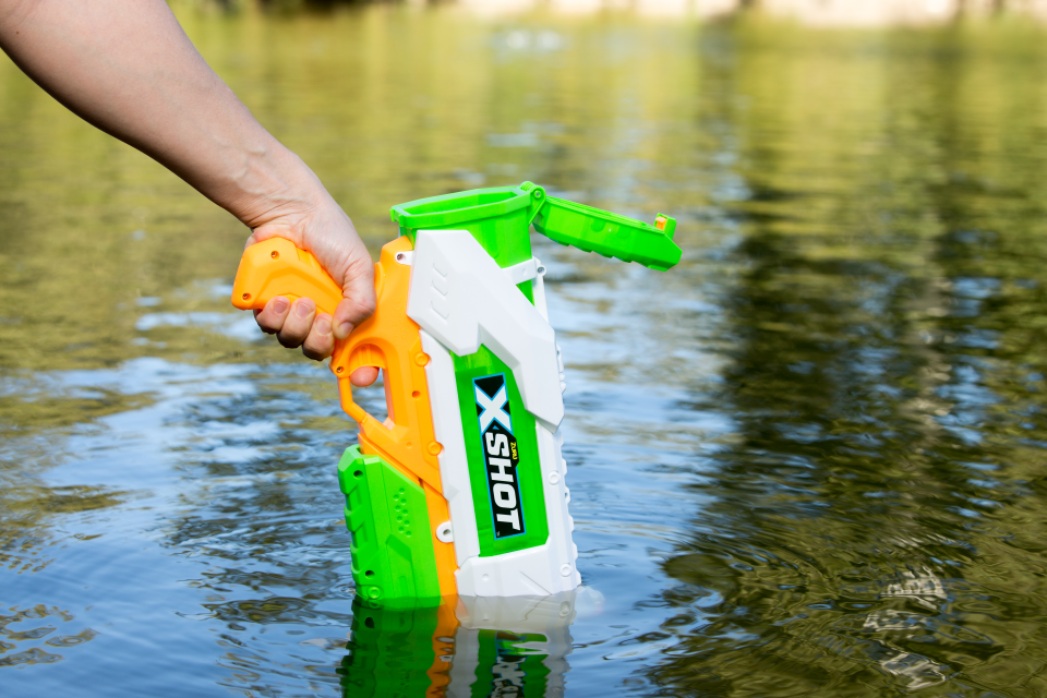 Zuru X-Shot Epic Fast-Fill Water Blaster with Pump Action, 2-pack ...