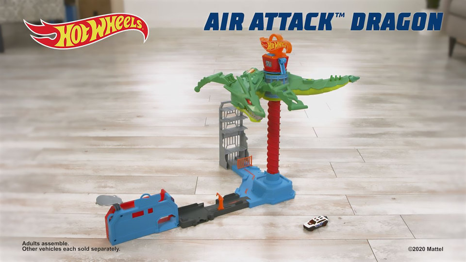 Hot Wheels City Launch Playset, Air Attack Dragon Track Set with ...