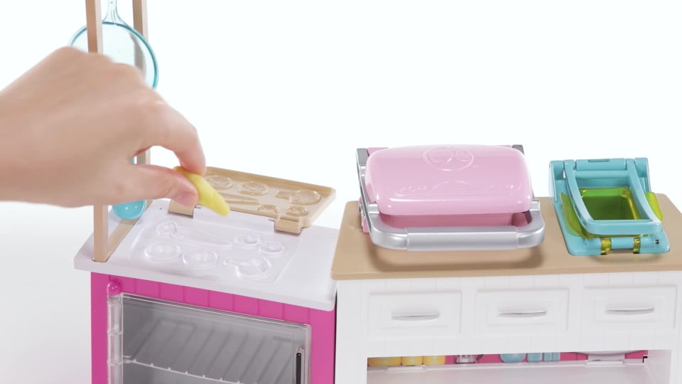 Barbie Ultimate Kitchen Cooking & Baking Playset with Chef Doll & Toy ...