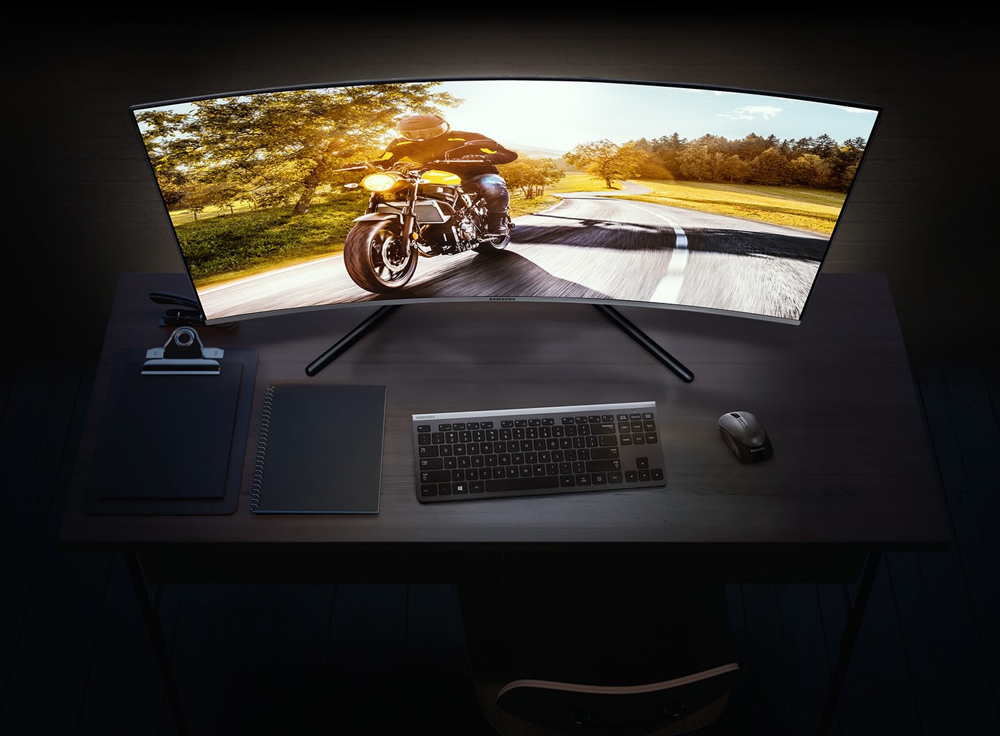 Samsung LU32R591CWNXZA 32-inch Curved UHD 4K Monitor
