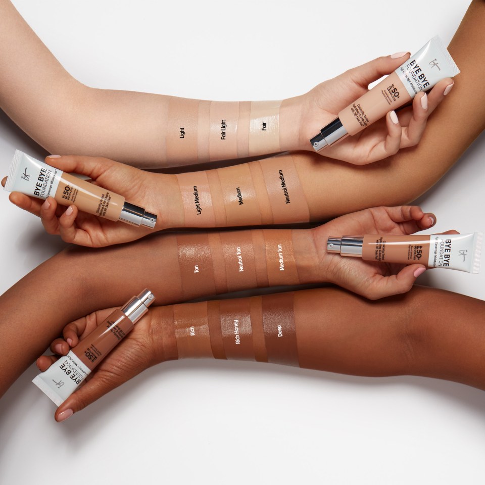 IT Cosmetics - Medium Bye Bye Foundation Full Coverage Moisturizer with ...